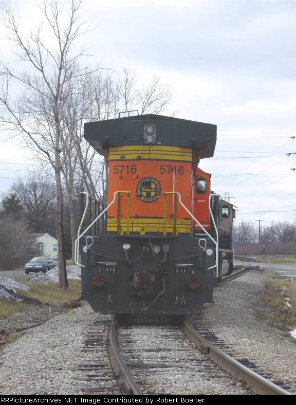BNSF 5716